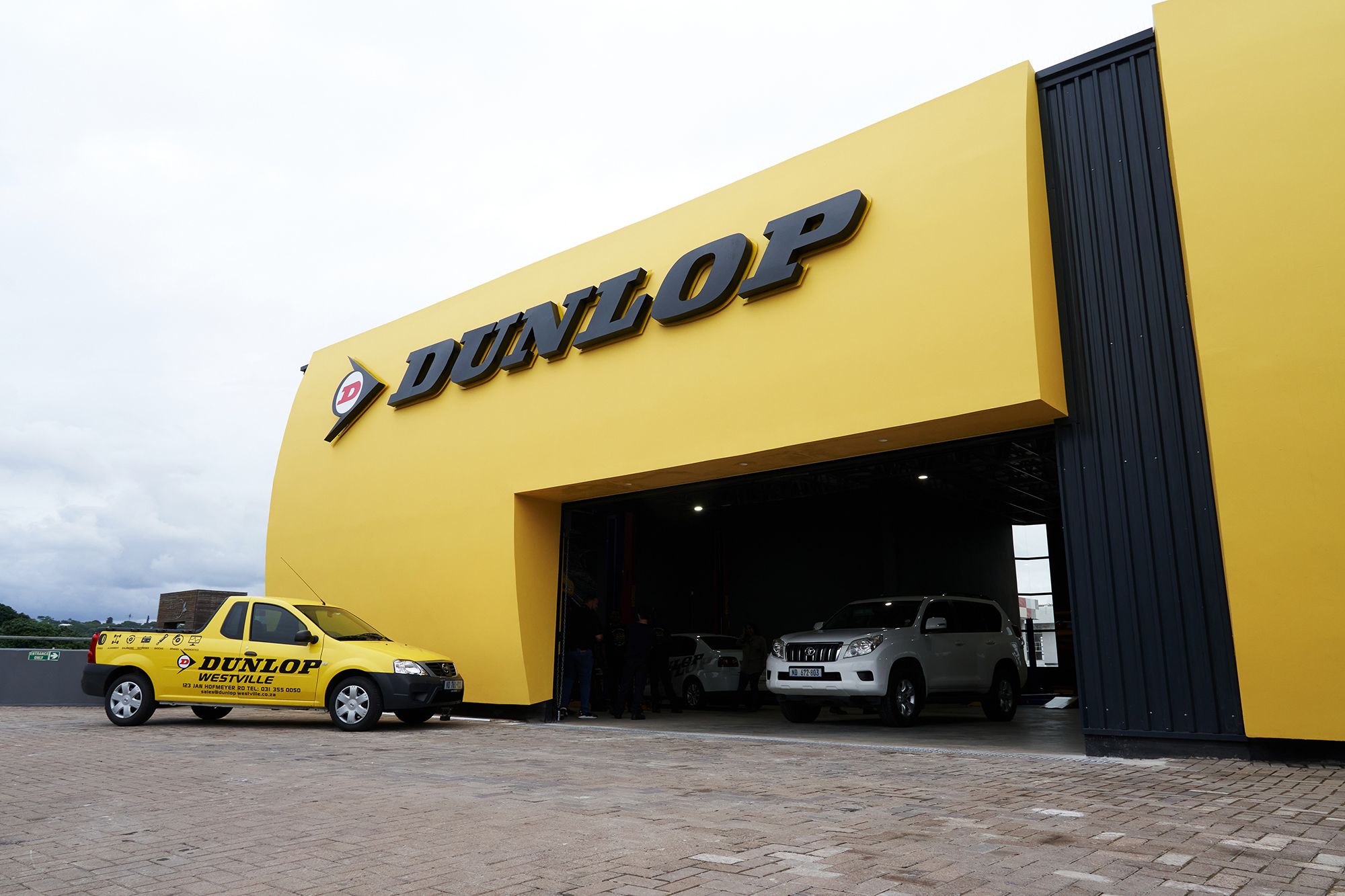 Dunlop Tyres SA Opens Retail Concept Store - SATMC
